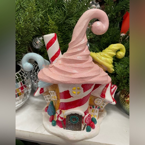 Peppermint Square | Holiday | Christmas Gingerbread House Grinch Style ...